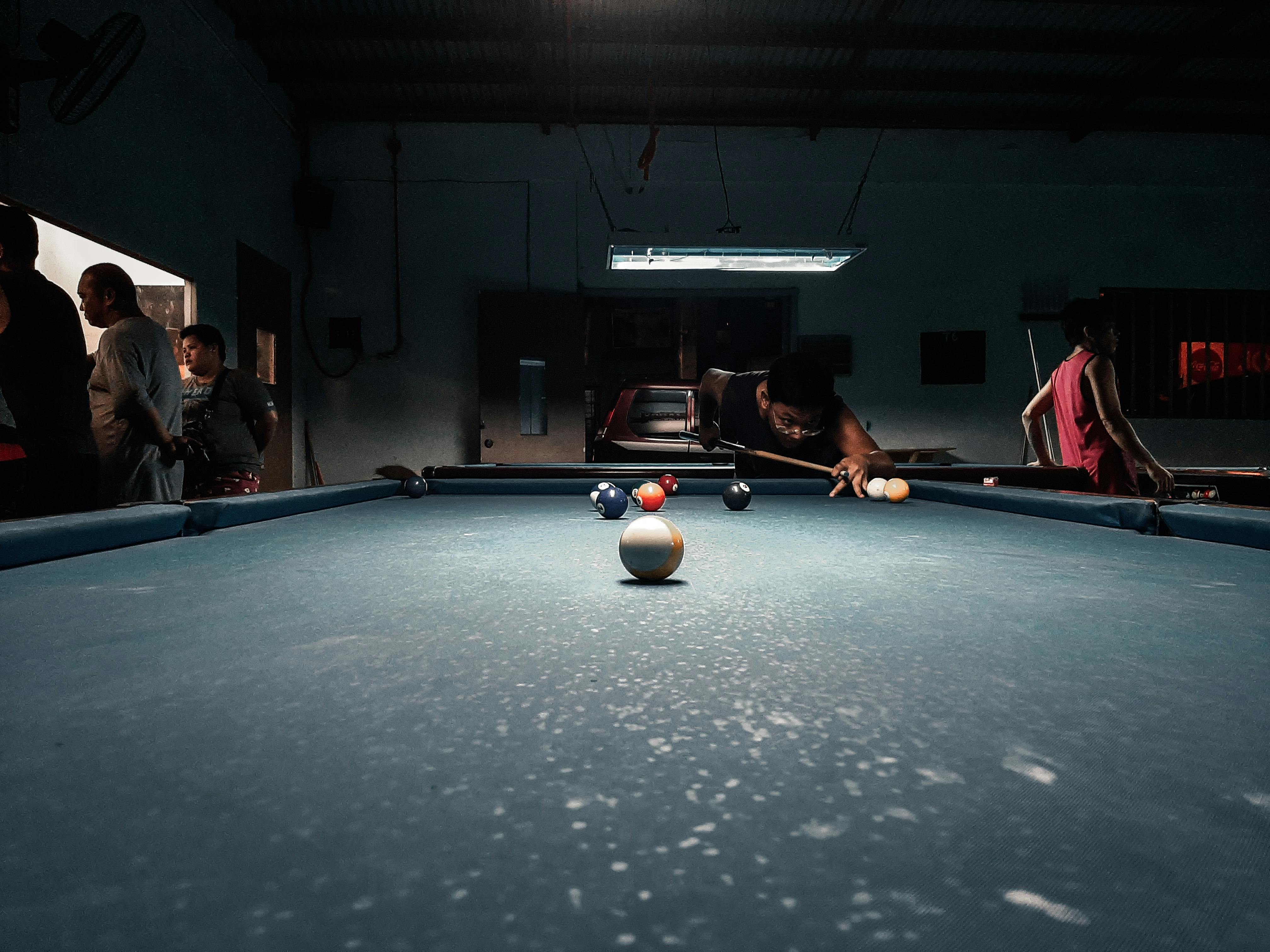 Best Pool Cues 2025 – The Ultimate Guide to Precision, Power, and Perf ...